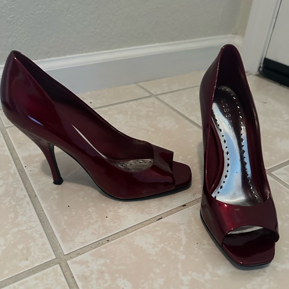 BCBGirls | Shoes | Bcb 4 Inch Red Heels Barely Worn Size 8 | Poshmark